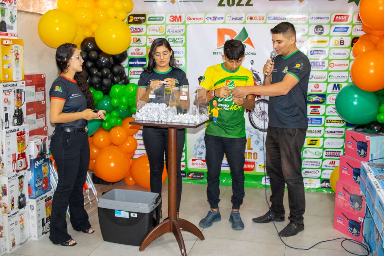 Sorteio de brindes e bingo de fim de ano – Distribuidora Amazonia